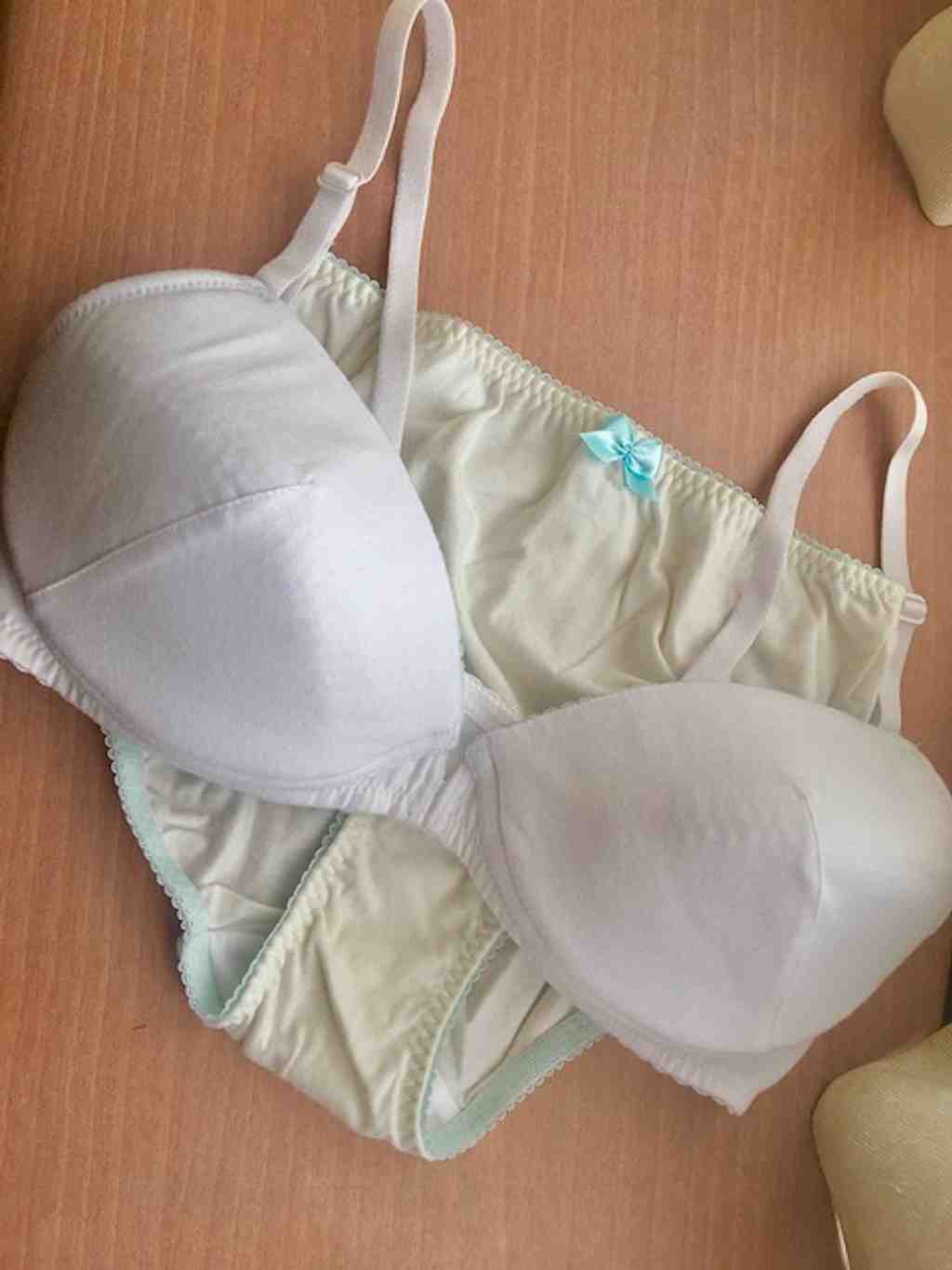 JC初めてつけたブラとショーツ — 商品 — Luscio ラシオ | 女子の使用済み下着直販サイト